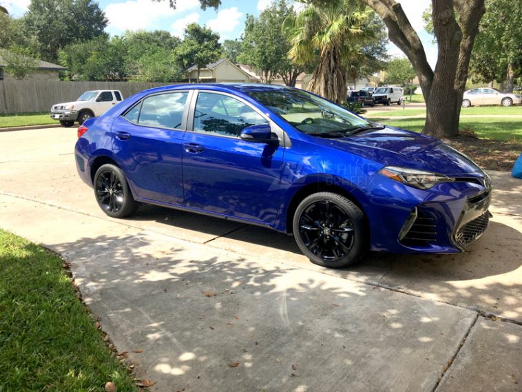 2017 -2019 Toyota Corolla SE, XSE 17" wheel Decals | shinegraffix.com